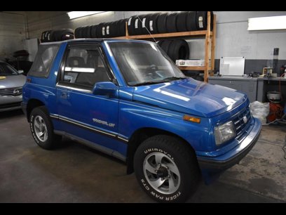 Used Geo Tracker for Sale (with Photos) - Autotrader