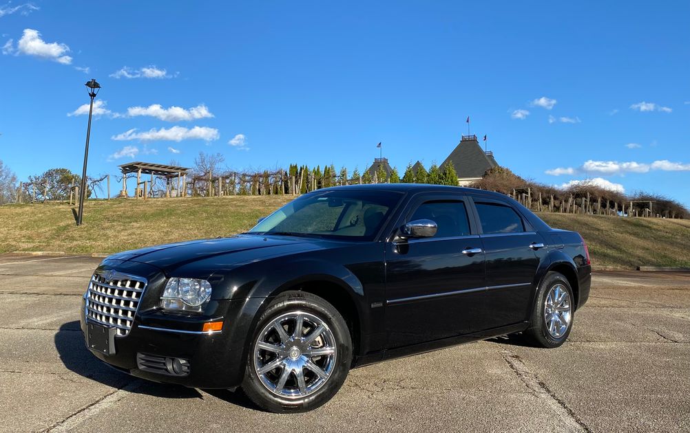 Chrysler 300 Under 10000