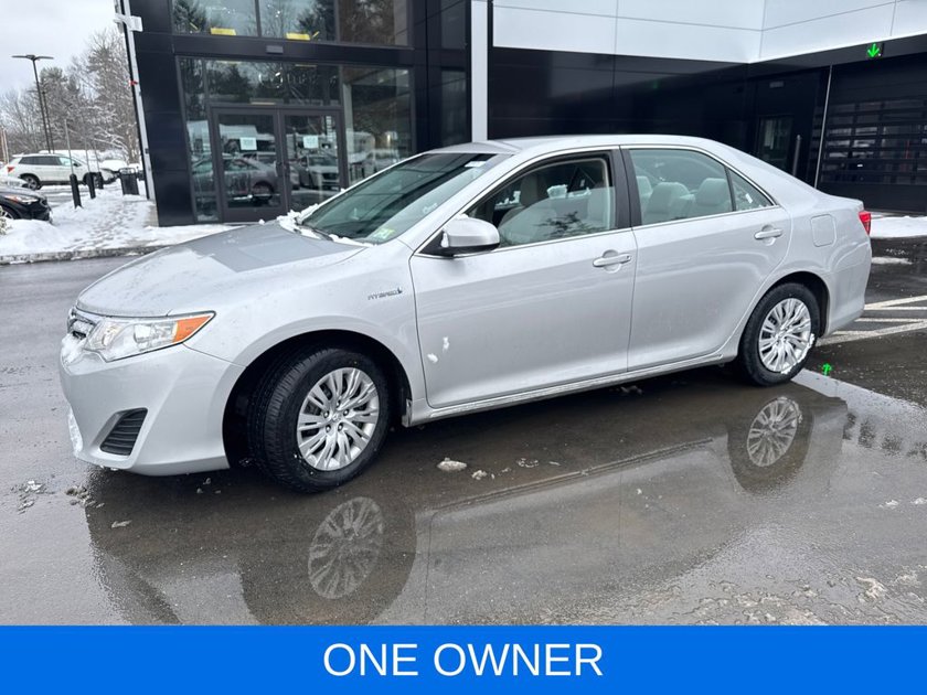Used 2014 Toyota Camry Hybrid for Sale - Car and Driver