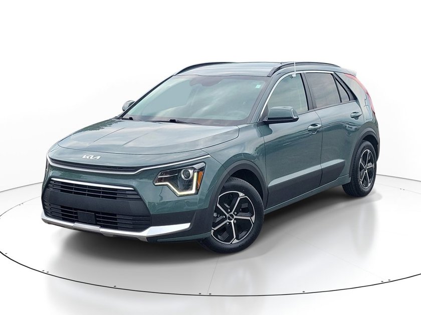 Used Kia Niro Hybrid for Sale - Car and Driver