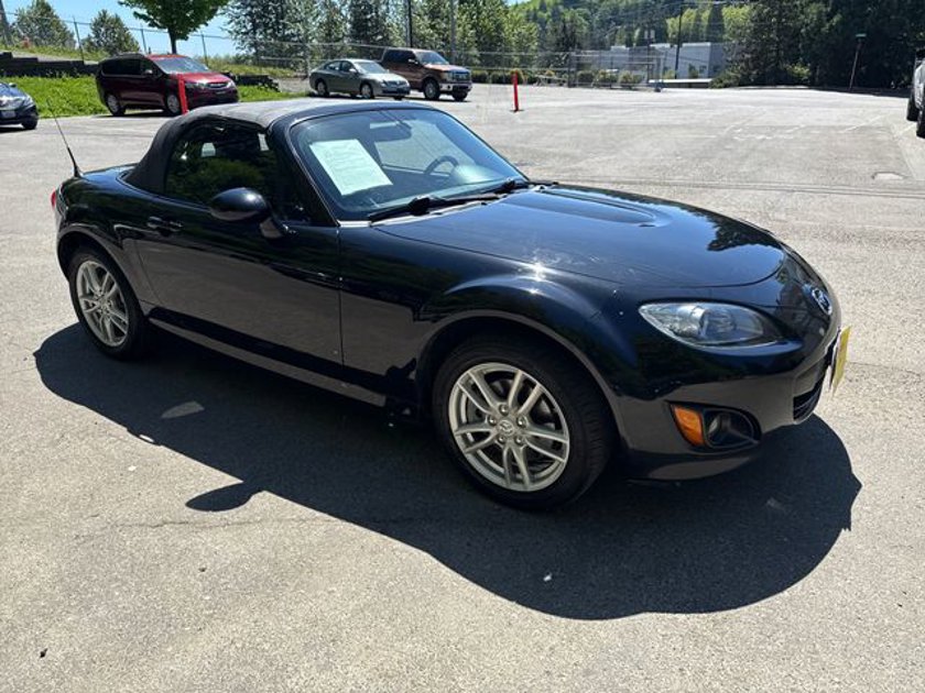 Used MAZDA MX-5 Miata Convertibles for Sale Near Me - Car and Driver